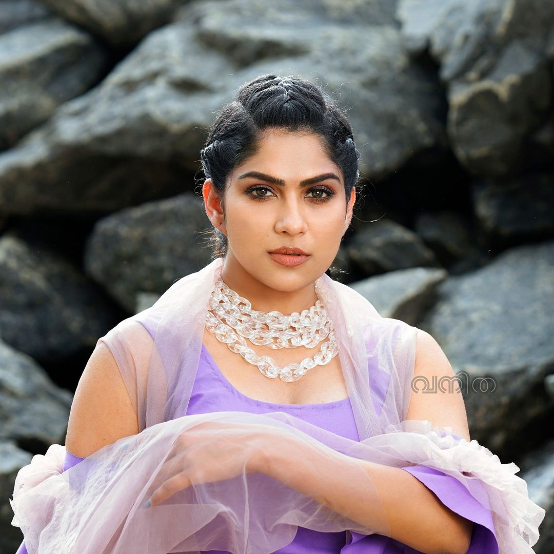 Chathuram Fame Swasika Looks Stunning in Latest Photoshoot For Vanitha ...