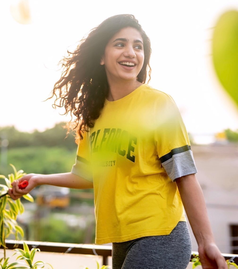 Malayalam Actress Deepa Thomas New Simple And Cute Stills Is Trending ...