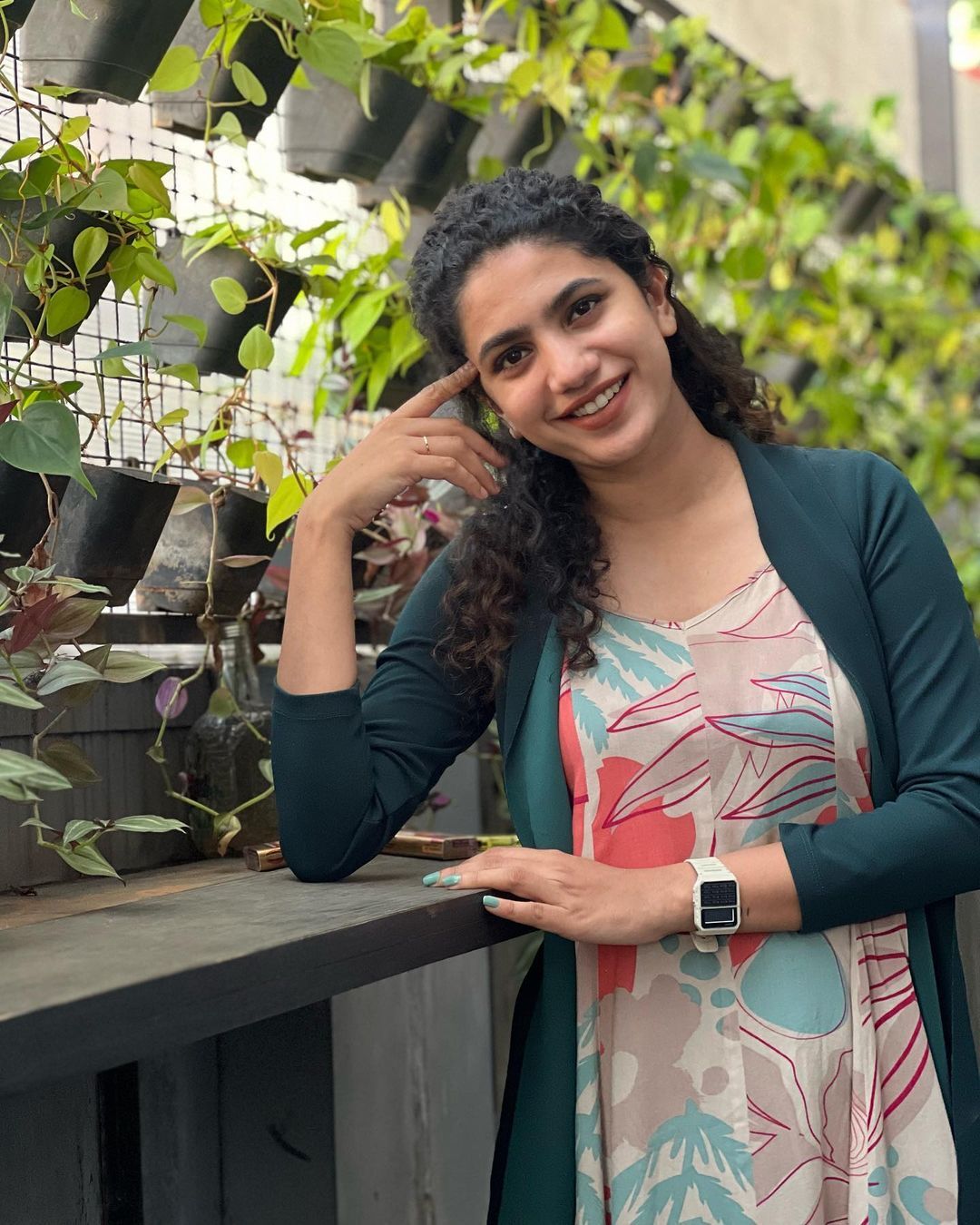 Malayalam Actress Deepa Thomas New Simple And Cute Stills Is Trending ...