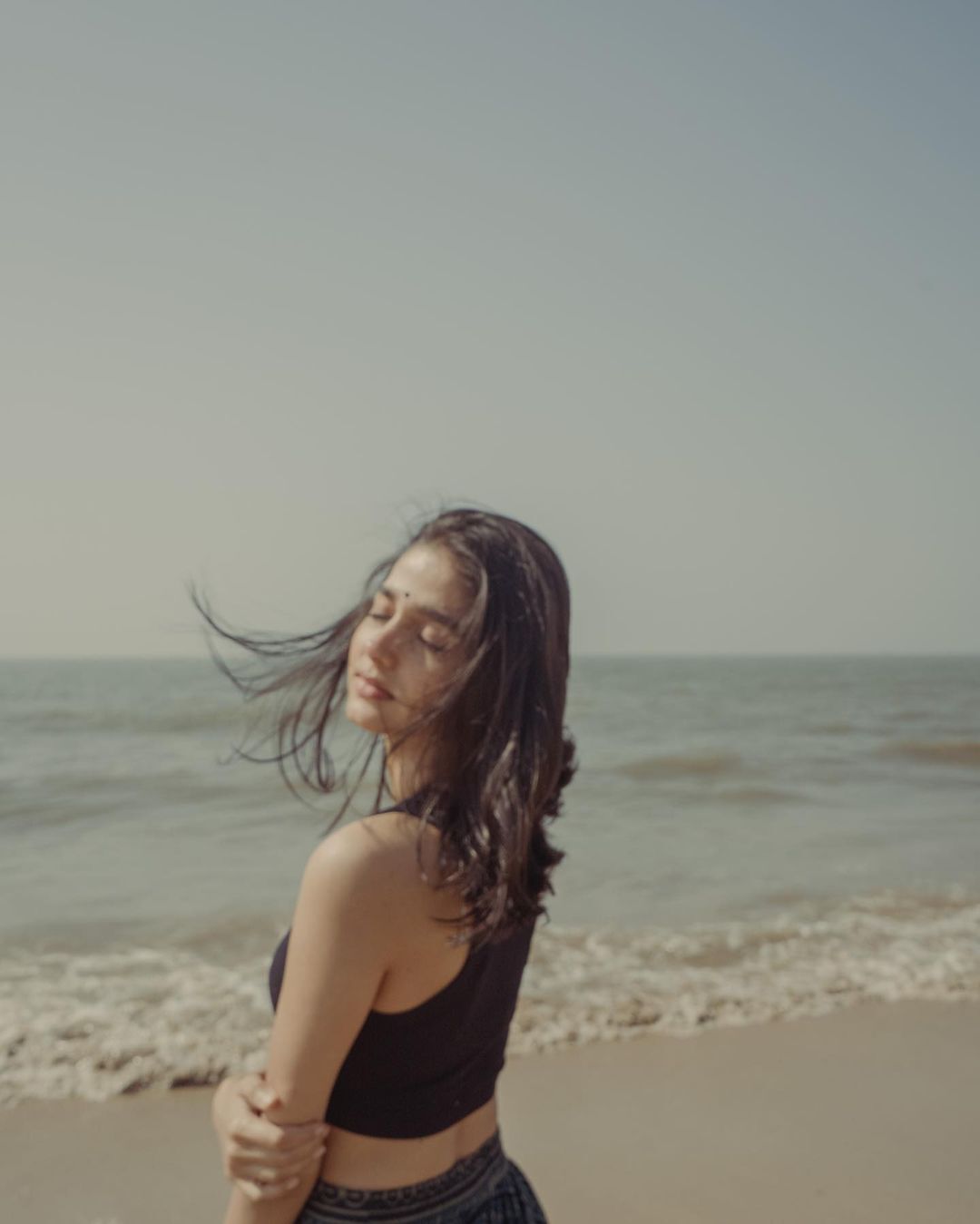 Mollywood Actress Anaswara Rajan's Beach Side Clicks Goes Viral on Social Media | Anaswara Rajan ...