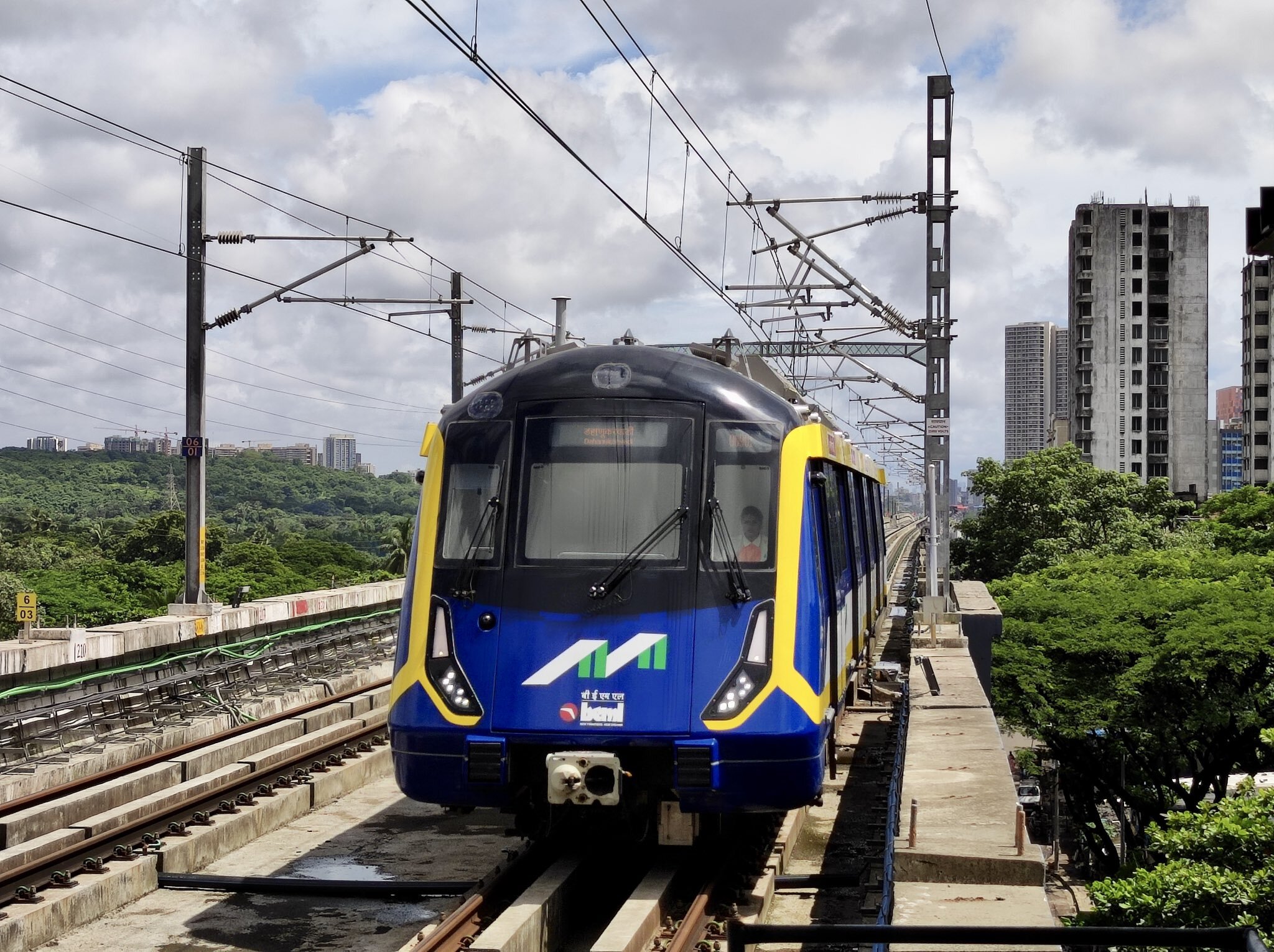 ಮುಂಬೈನ ಹಳದಿ 2ಎ ಹಾಗೂ 7 ಮೆಟ್ರೋ ರೈಲಿಗೆ ಚಾಲನೆ | Mumbai's yellow 2A and 7 ...
