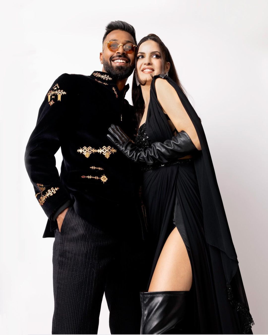 Photos: हार्दिक पांड्या की पत्नी Natasa Stankovic ने ऑल ब्लैक में ...