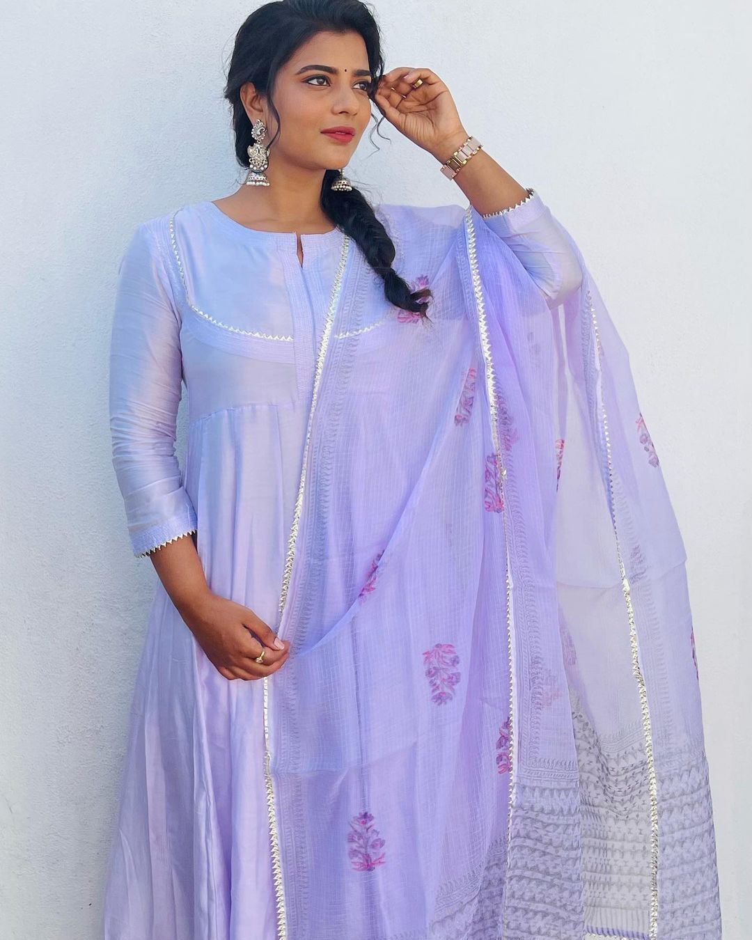 PHOTOS : சுடிதார் அணிந்து வந்த சொர்க்கமே! ஐஸ்வர்யா ராஜேஷின் ஸ்டன்னிங் பிக்ஸ் இதோ.. | Actress ...