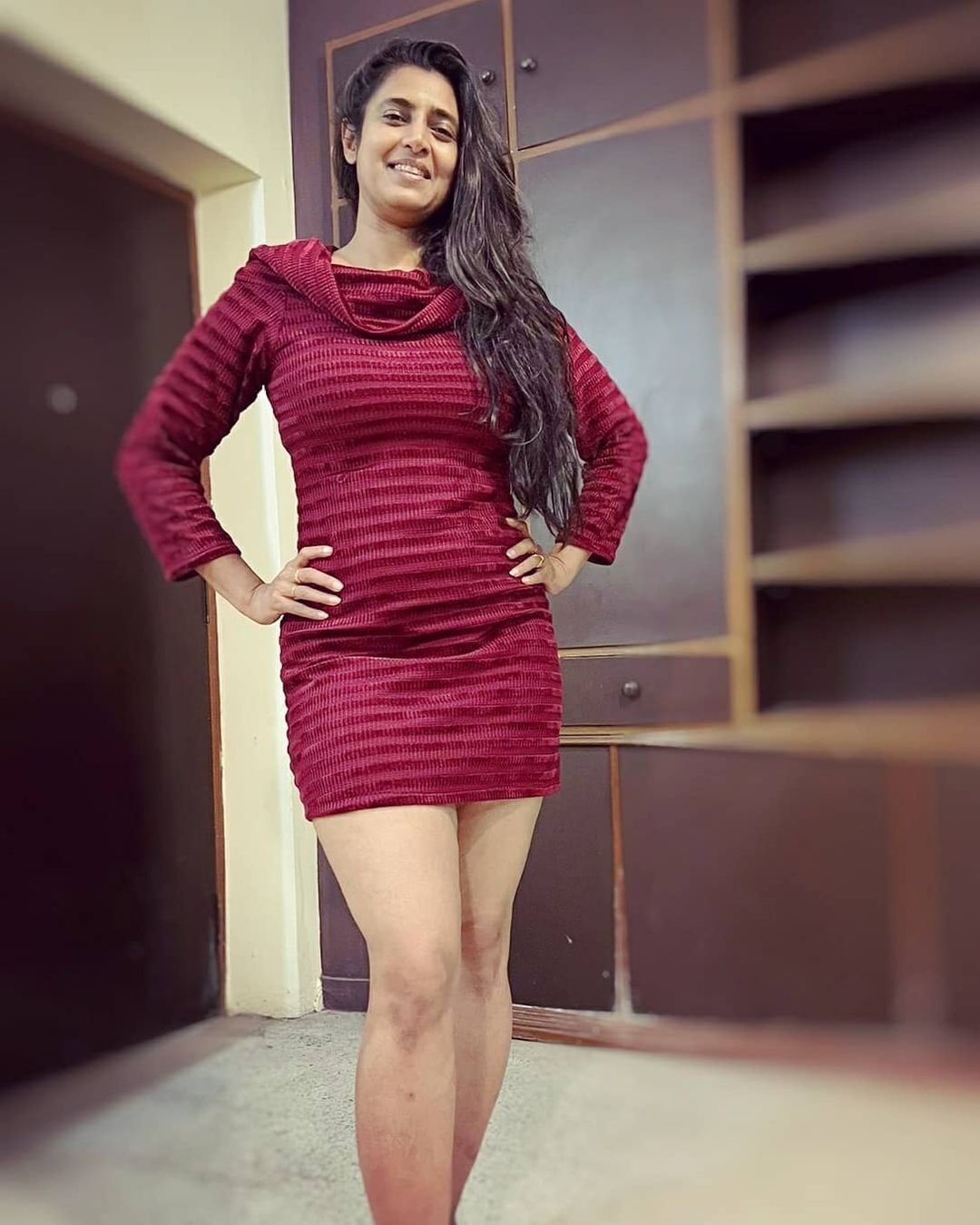PHOTOS : கோவிலில் சிலையாய்.. பட்டு சேலையில் சொக்கவைக்கும் கஸ்தூரி ...