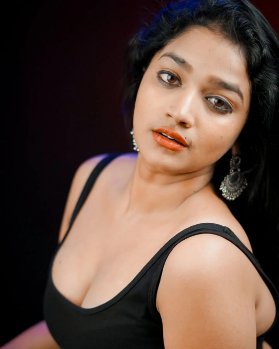 photos : புடவையில் சொக்கவைக்கும் அழகு.. நடிகை லாவண்யாவின் ஸ்டன்னிங் பிக்ஸ் இதோ! | actress ...