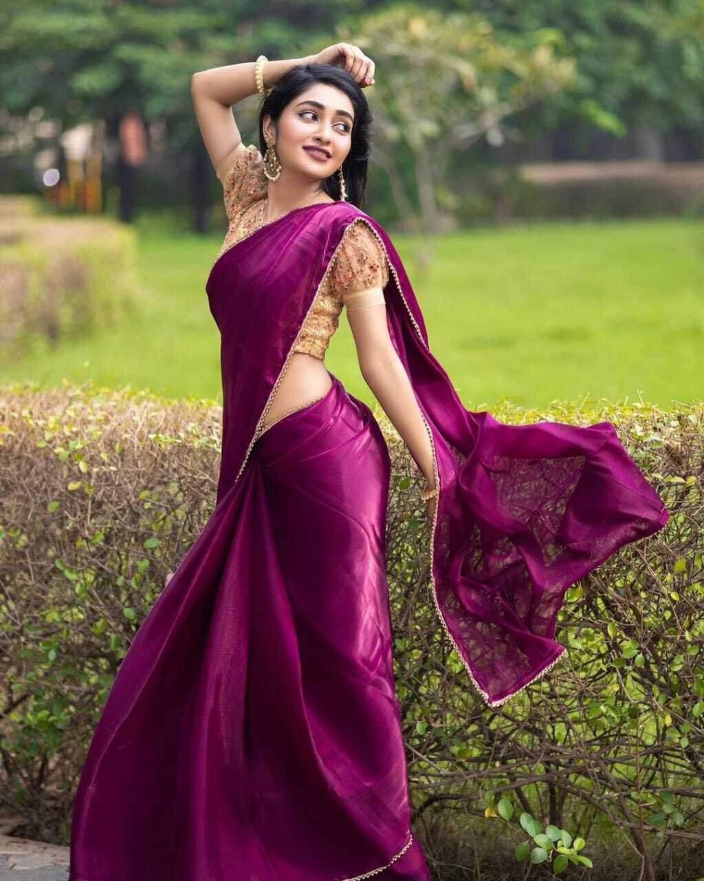 photos : செதுக்கிய சிலை தோற்றுவிடும் அழகியே!நடிகை அனாமிகாவின் ஸ்டன்னிங் ...