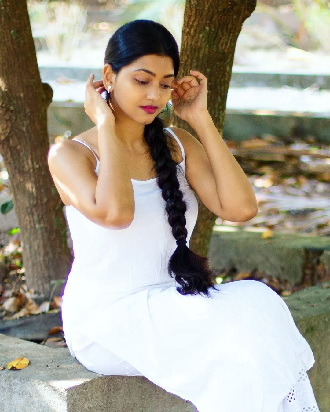 PHOTOS : தாவணி போட்ட தீபாவளி.. தெறிக்கவிடும் அழகில் தனன்யா ...