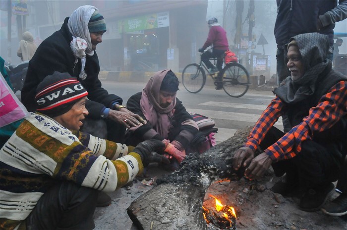 Winter At Its Peak; Cold Wave Causes Chaos In Northern India Photos: HD ...