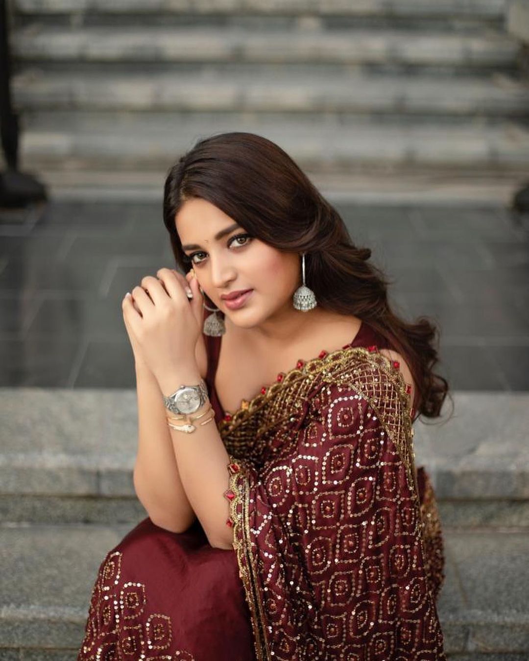 క్యూట్ అందాలతో మత్తెక్కిస్తున్న నిధి అగర్వాల్.. | Actress Nidhi ...