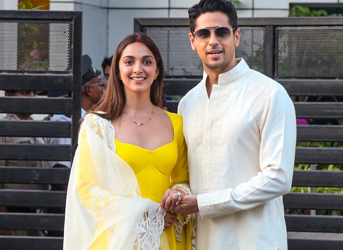 হৃত্বিক থেকে রণদীপ,সিনেমায় চরিত্রের খাতিরে নিজেদের লুক বদলেছেন কারা ...