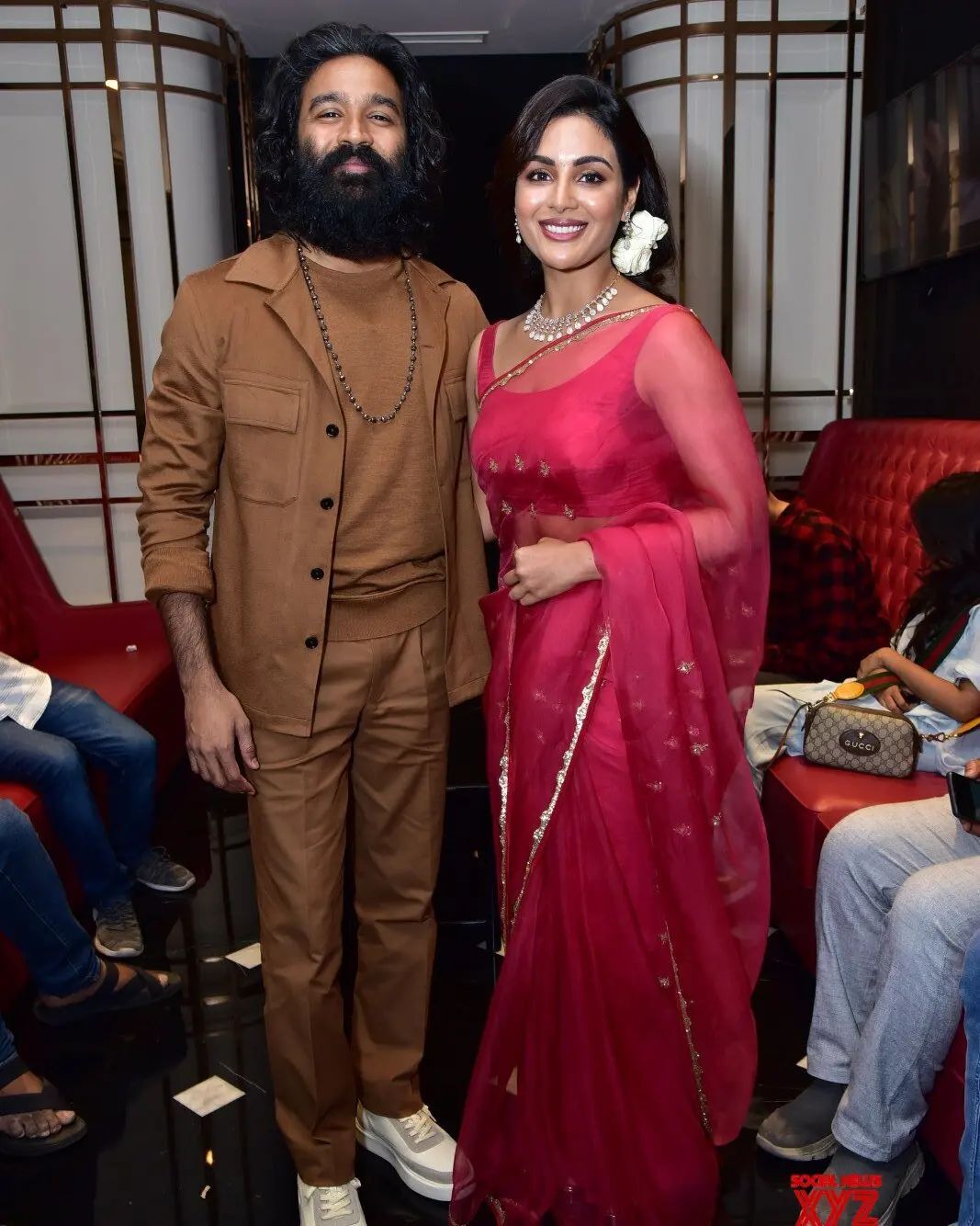 Actress Samyuktha Menon's Stunning Entry At Vaathi Movie Trailer Launch ...