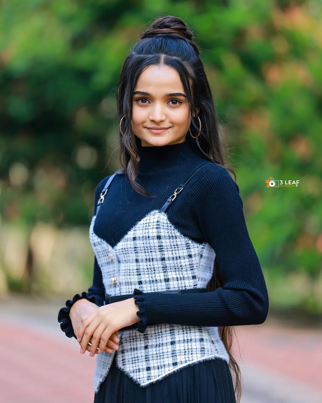 Child Actress Meenakshi Anoop New Bold And Stylish Looks Is Trending On Social Media | Meenakshi ...