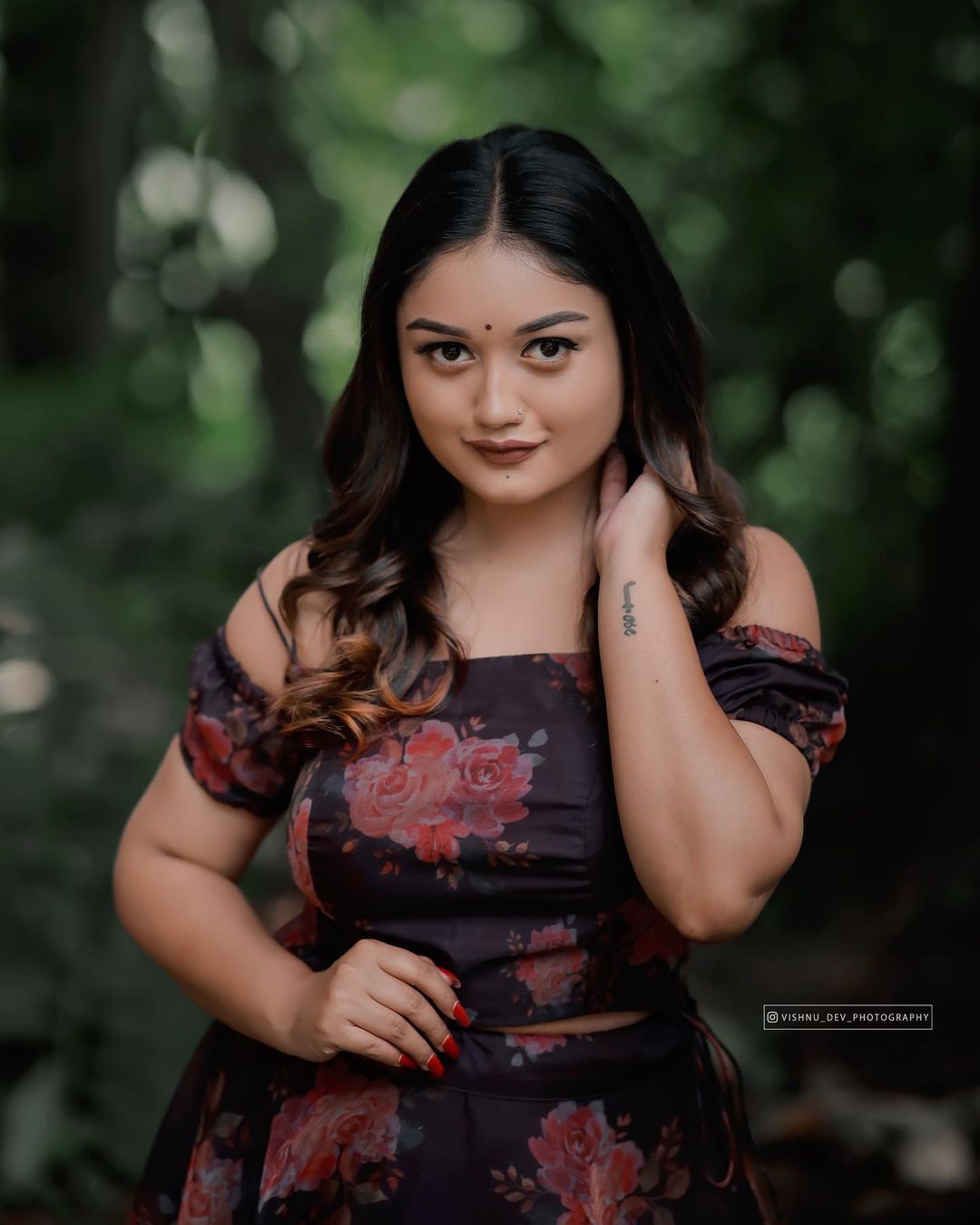 Kudumbavilakku Fame Sreelakshmi Sreekumar's Stylish Makeover Made Wow ...