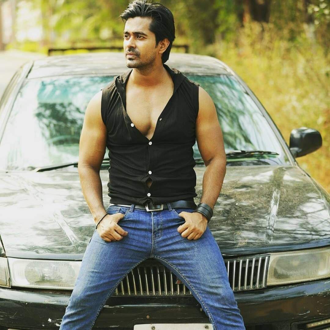 'Machli' को मिला बेस्ट Web Series अवार्ड, जानिए अभिनेता राजवीर सिंह राजपूत के बारे में कुछ खास ...