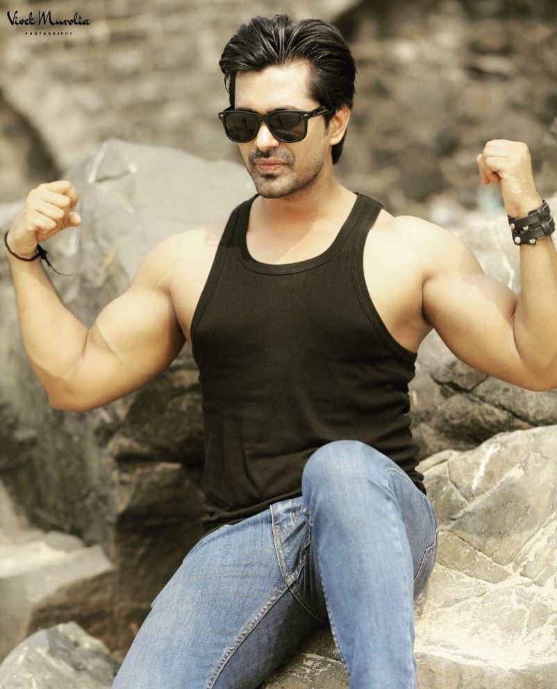 'Machli' को मिला बेस्ट Web Series अवार्ड, जानिए अभिनेता राजवीर सिंह ...