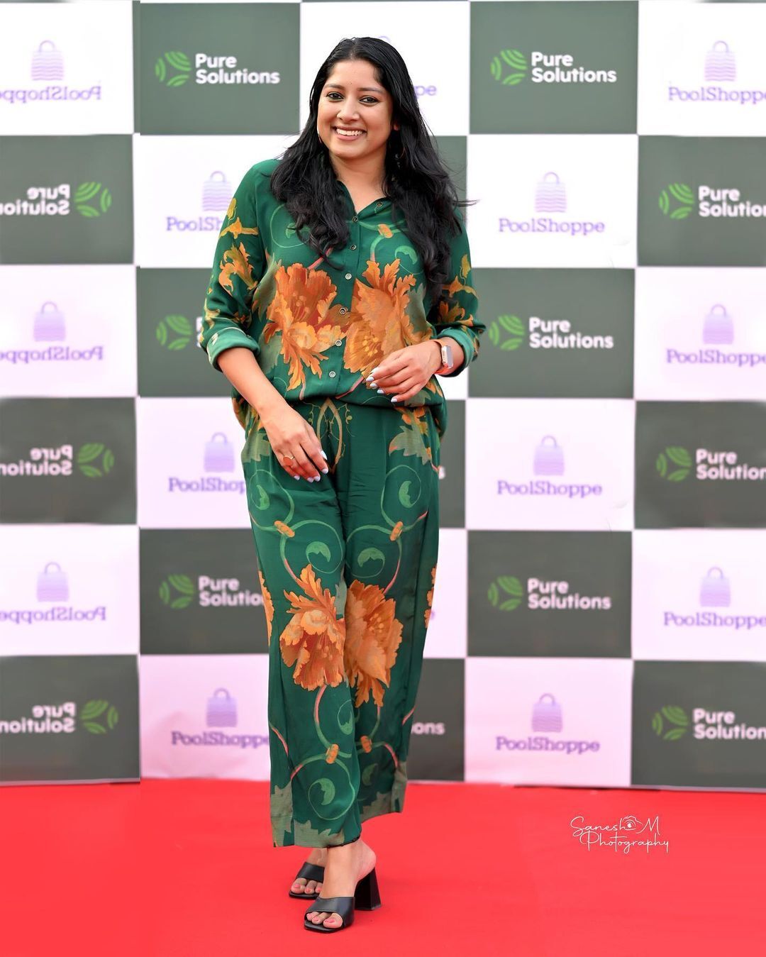 Mollywood Actress Anumol Looks Stunning in Green Outfit in Inauguration ...