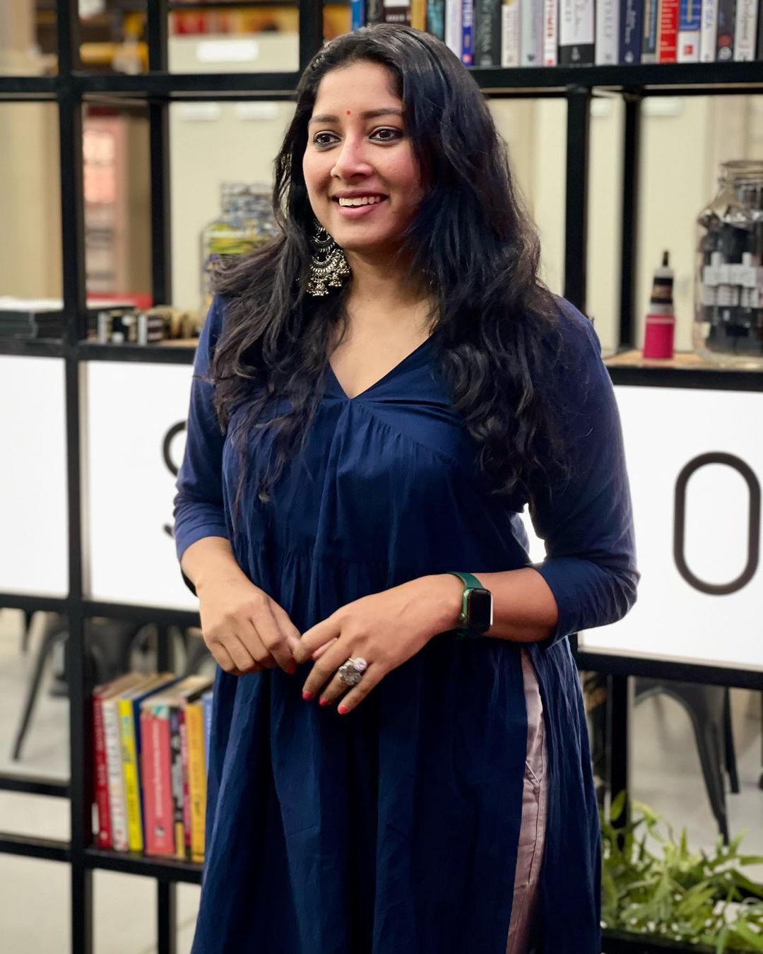 Mollywood Actress Anumol Looks Stunning in Green Outfit in Inauguration ...