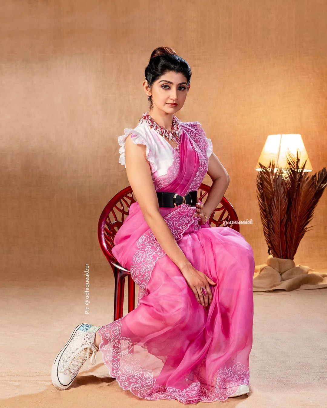 Mollywood Actress Divyaa Unni's Instagram Post Shows How Much She Loves ...