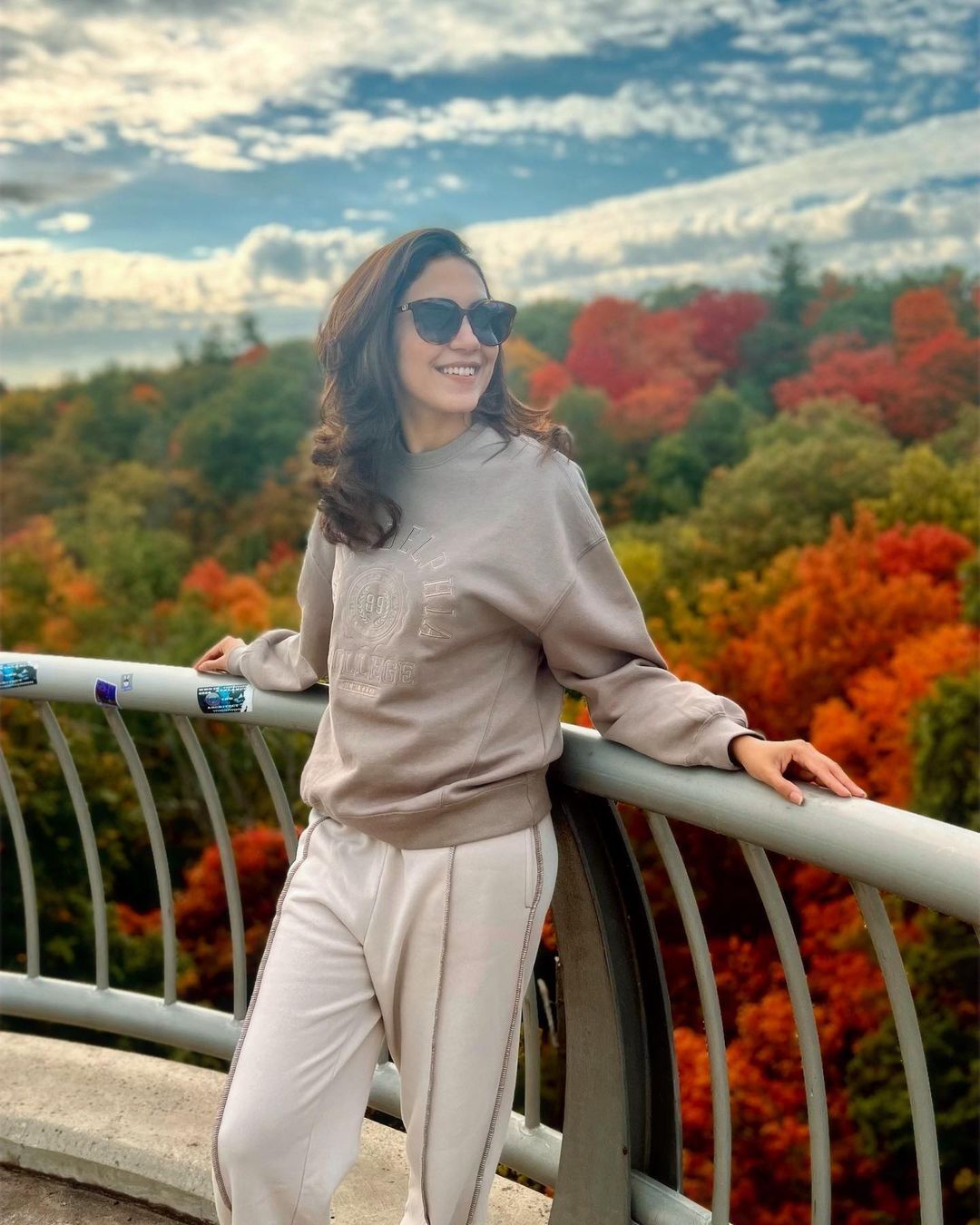 photos : வொயிட் ஷிர்ட்டில் மஜா போஸ்.. நடிகை ரிது வர்மாவின் அசத்தல் ...