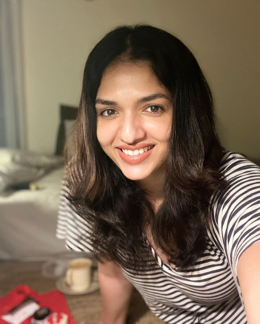 photos : புடவையில் சொக்கவைக்கும் அழகில் சுனைனா.. வசீகரிக்கும் நச் ...