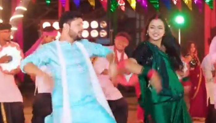 Photos: होली गीत 'रंग लेके चढ़ी जनी सेज प' में अंकुश राजा ने बिखेरा ...