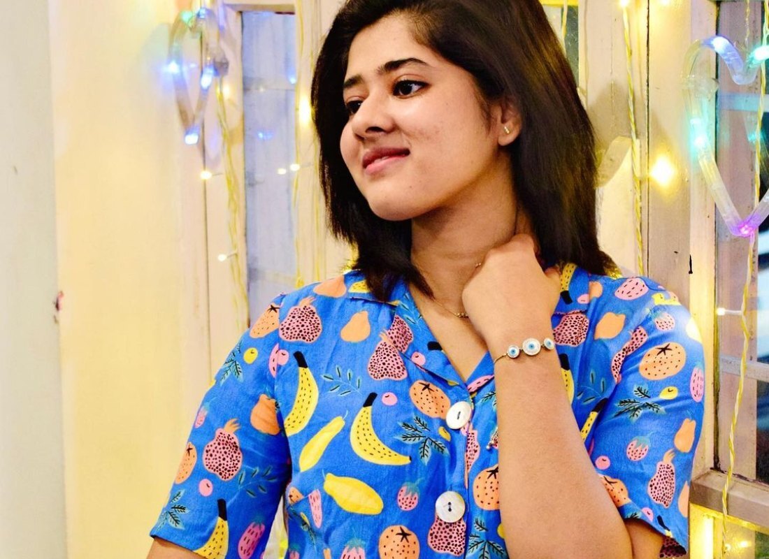 ক্যাজুয়াল লুকেও গ্ল্যামারাস লাগছে দিতিপ্রিয়াকে, চোখ সরাতে পারছেন না ...