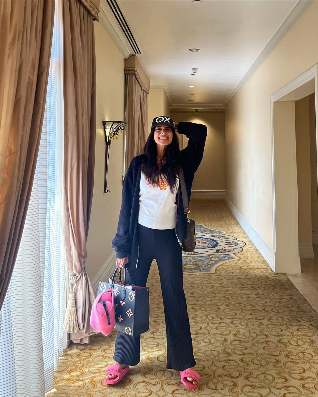 మాళవిక మోహనన్ అందాల మాయ.. కుర్రాళ్ల చూపంతా ముద్దగుమ్మపైనే..! | Actress ...