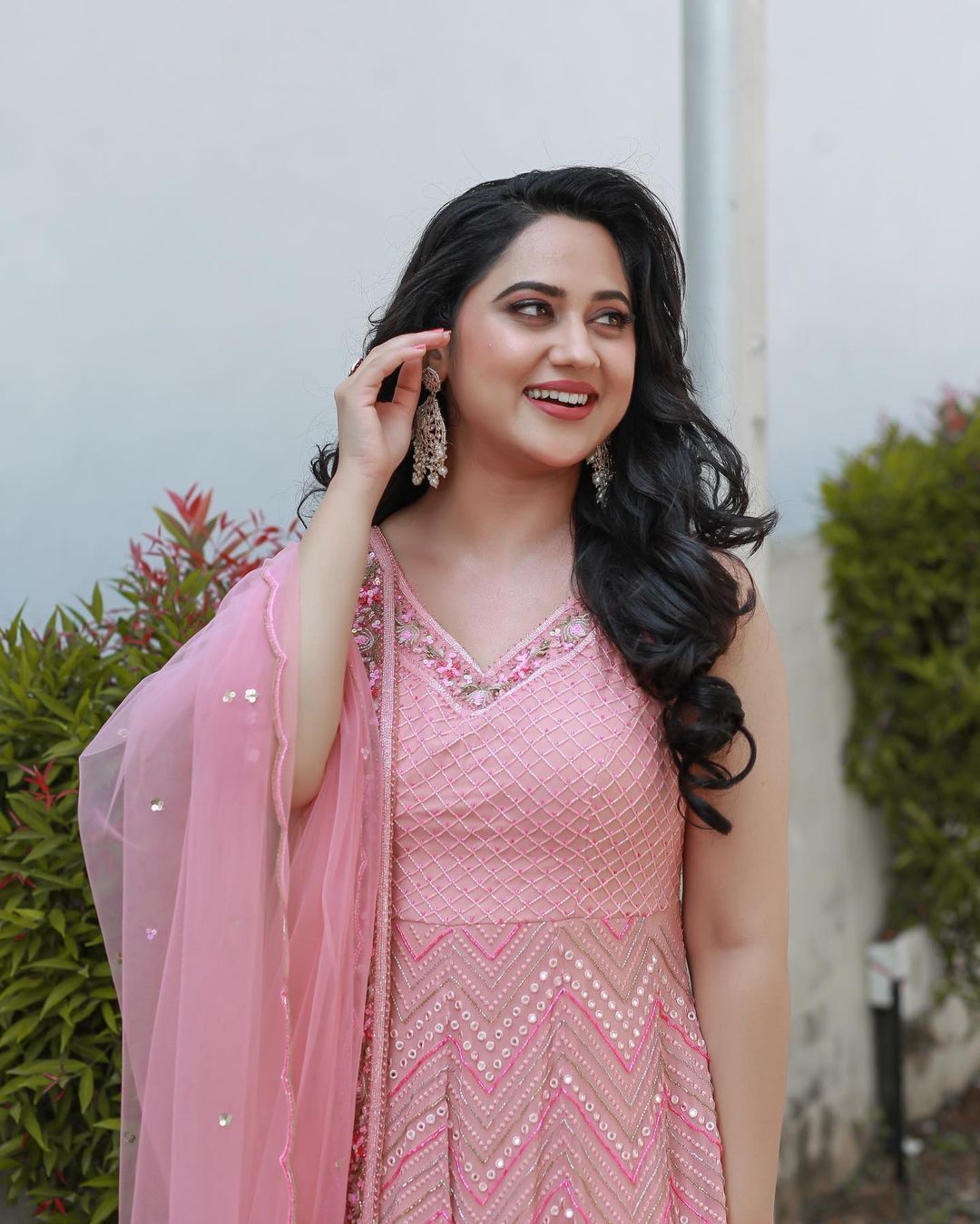 Actress Miya George Looks Gorgeous in Black Outfit in Pranaya Vilasam ...