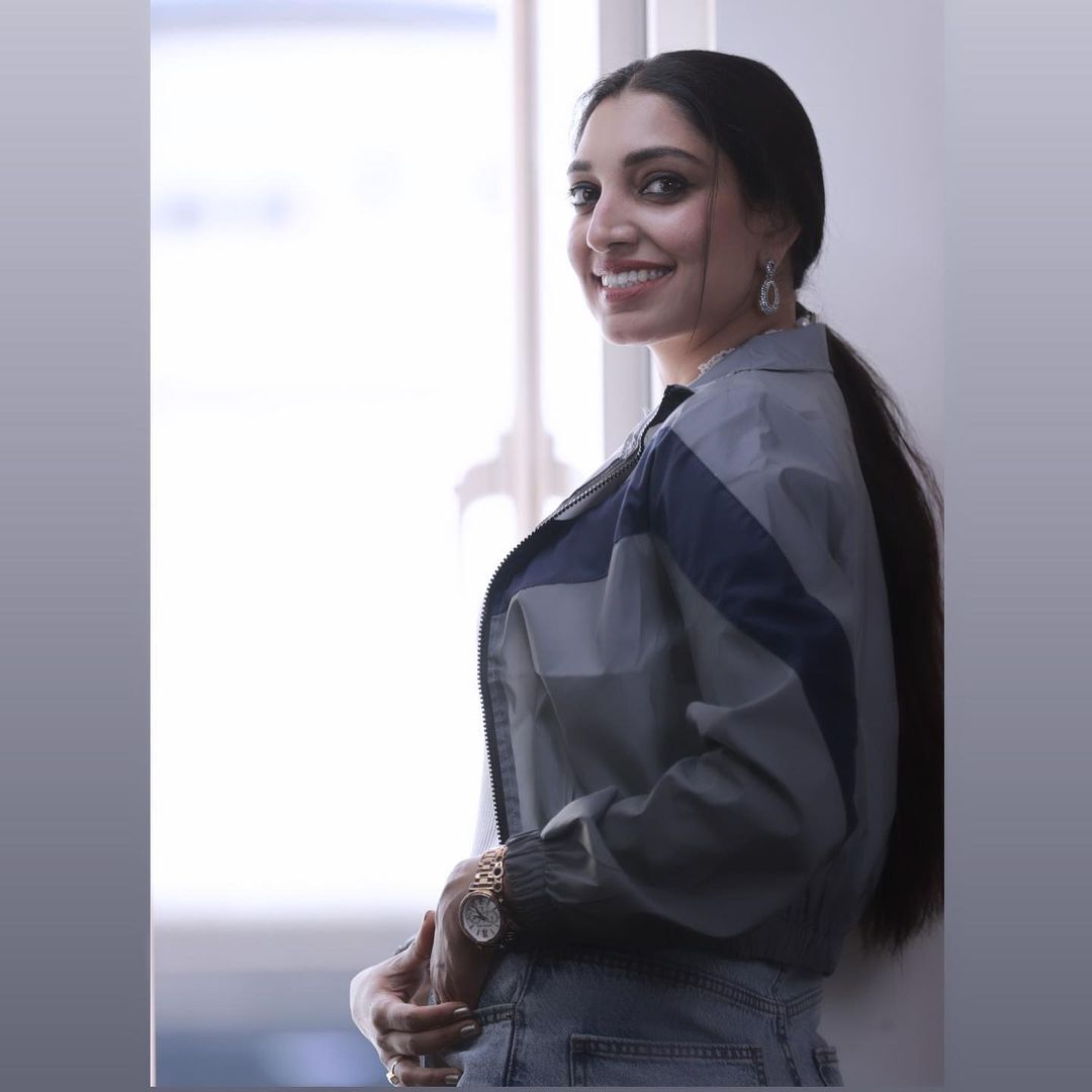 Actress-Model Rithu Manthra's Latest Makeover Looks Like An Angel Goes ...