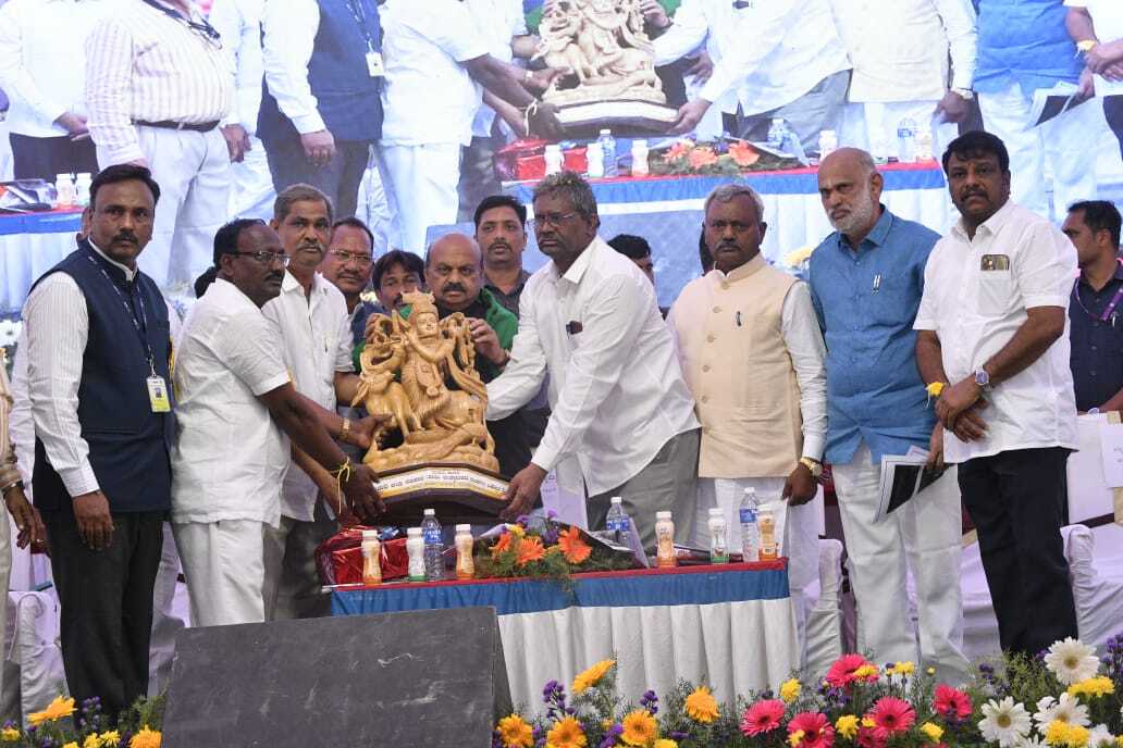 ಹಾವೇರಿ: UHT ಹಾಲು ಪ್ಯಾಕಿಂಗ್ ಸ್ಥಾವರ- ಹಾಲು ಸ್ಯಾಚೆಟ್ ಪ್ಯಾಕಿಂಗ್ ಘಟಕ ಉದ್ಘಾಟನೆ ...