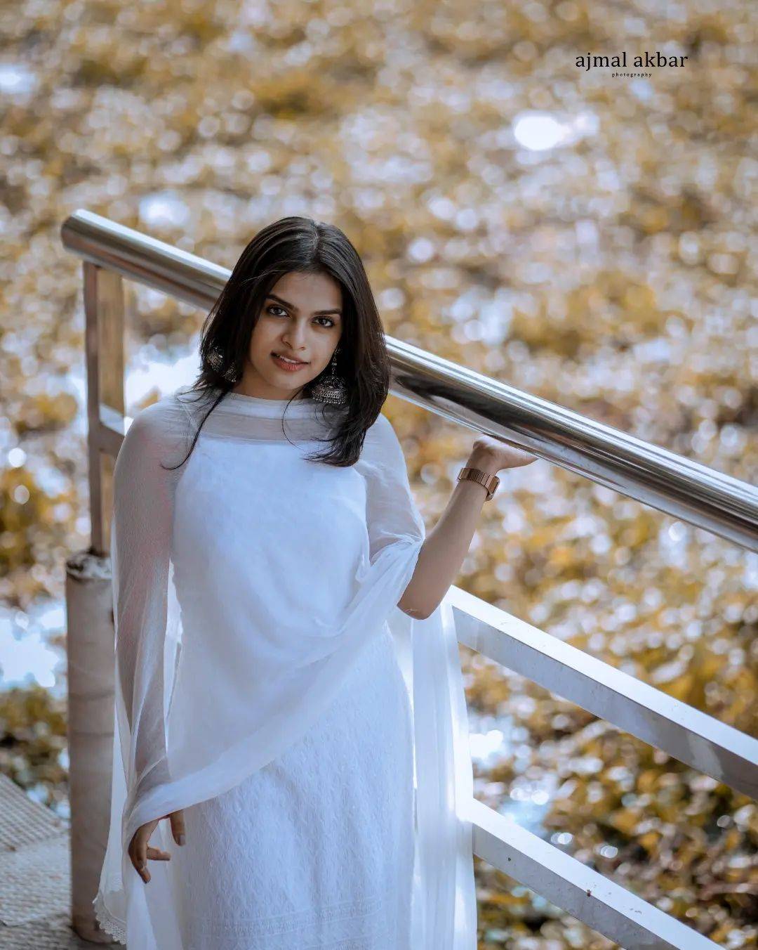 Mollywood Actress Gopika Ramesh Looks Like Angel in White Outfit, Goes ...