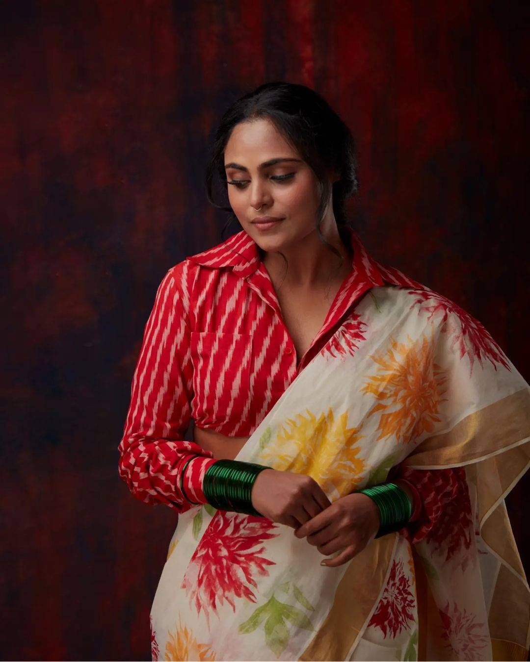 Mollywood Actress Vincy Aloshious's Latest Saree Look Made Wow Among ...