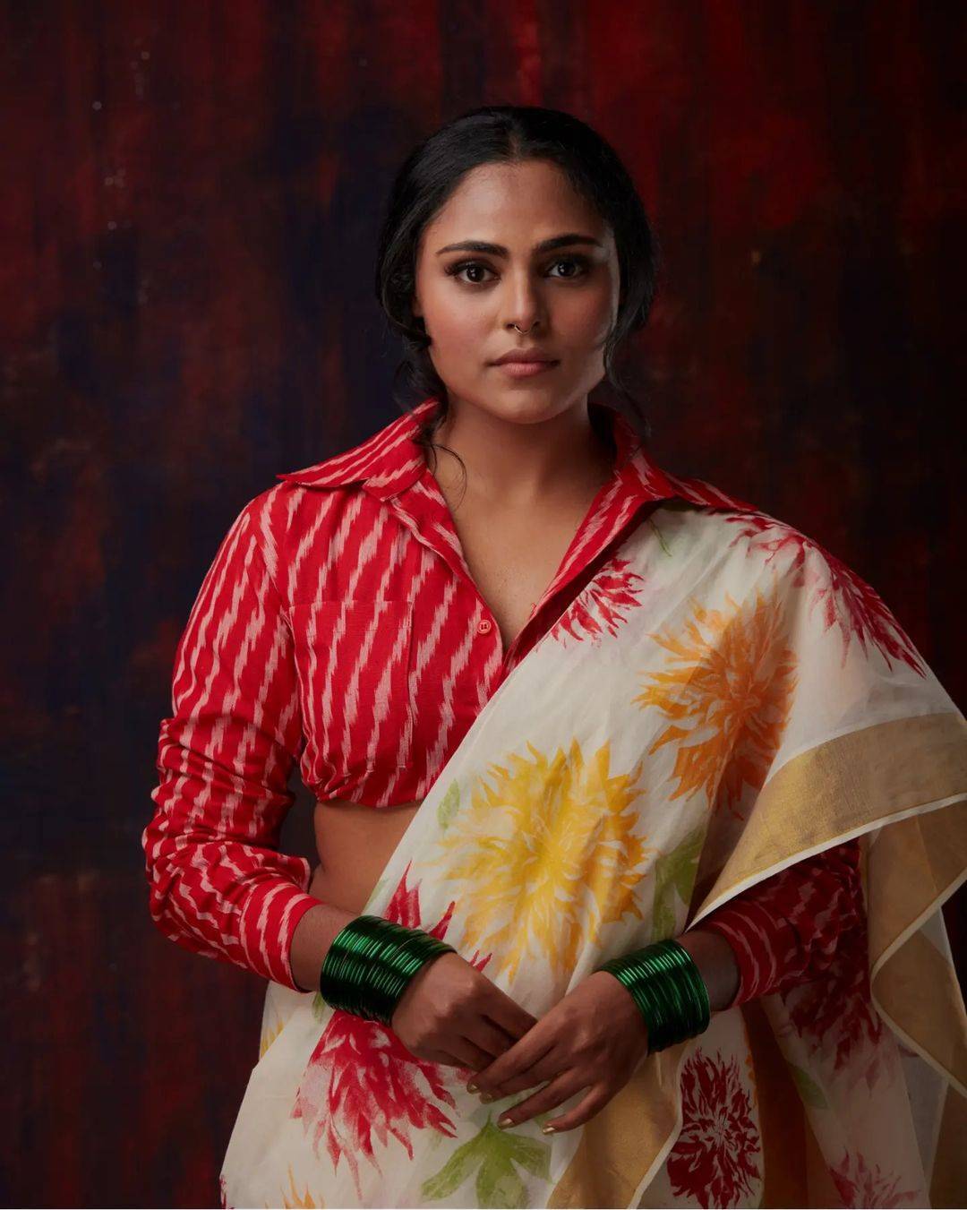 Mollywood Actress Vincy Aloshious's Latest Saree Look Made Wow Among ...