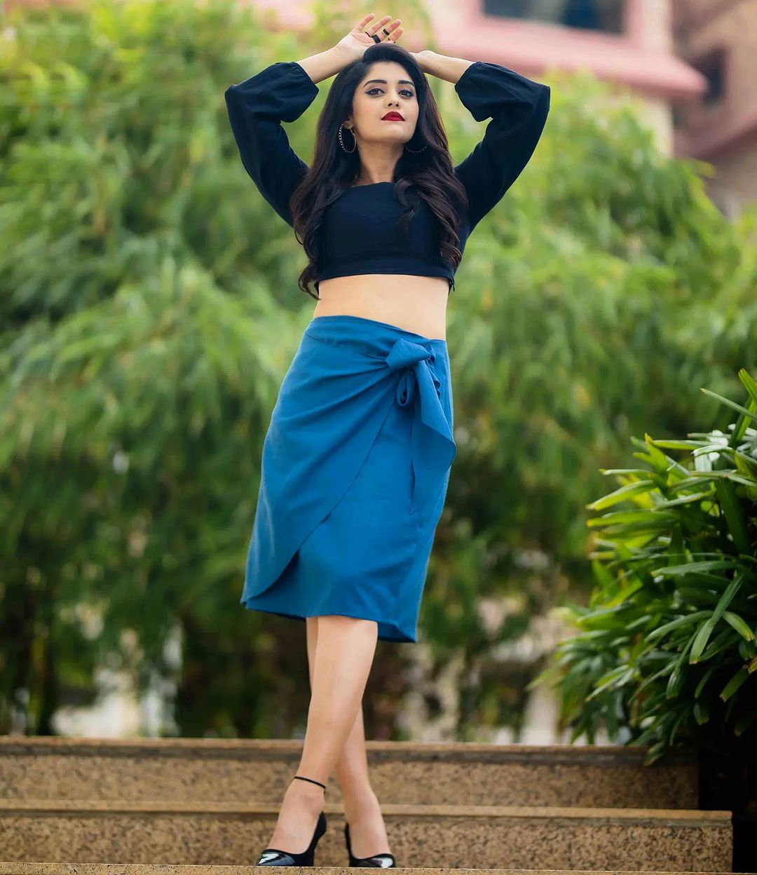 photos : பீச்சில் கூலாக போஸ் கொடுத்த சுரபி.. ஆளை மயக்கும் நச் போட்டோஸ் இதோ! | actress surbhi ...