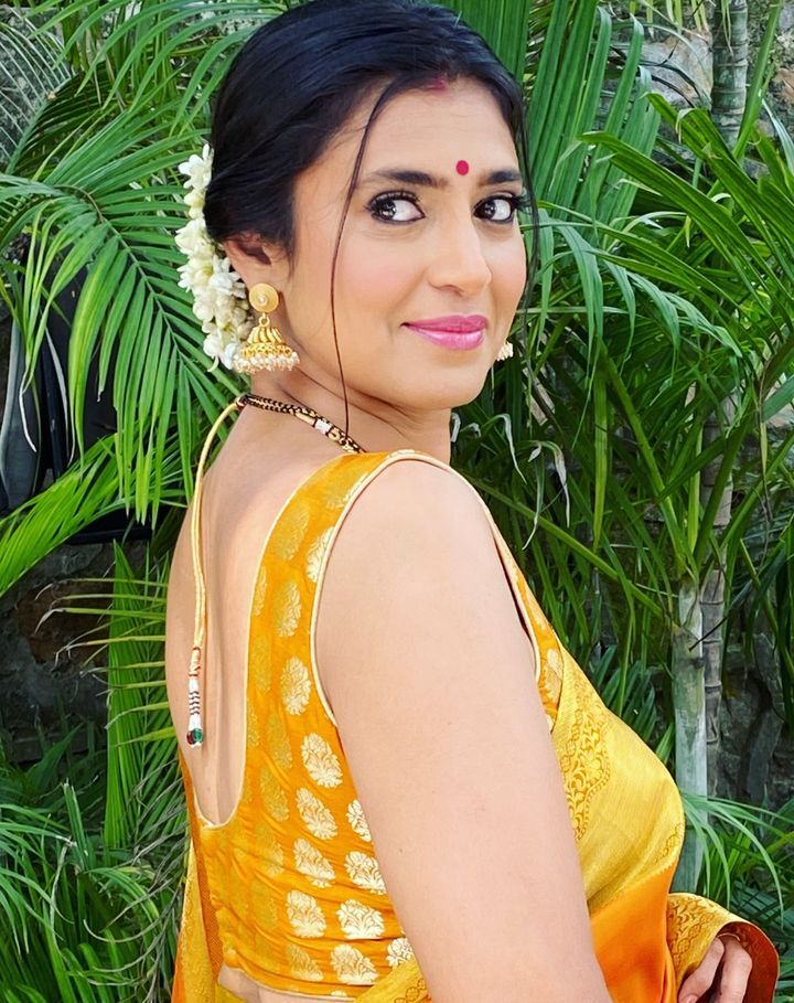 PHOTOS : பட்டு சேலையில் கிறங்கடிக்கும் கஸ்தூரி.. லேட்டஸ்ட் அசத்தல் ...