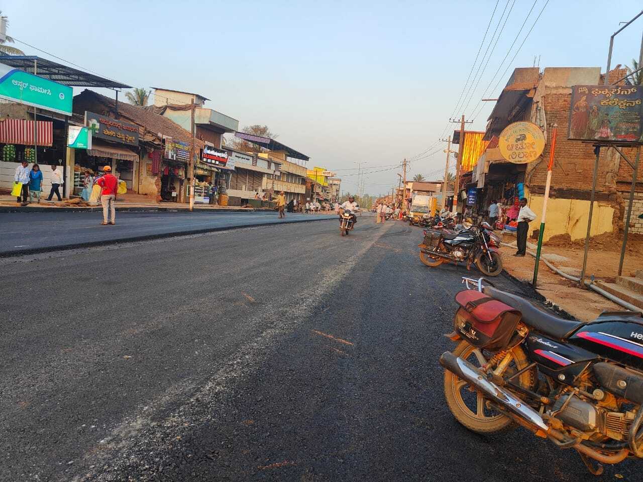 ಸೊರಬ ಪಟ್ಟಣದ ಮುಖ್ಯ ರಸ್ತೆ ಅಭಿವೃದ್ಧಿ, ಹೇಗಿದೆ ನೋಡಿ ರಸ್ತೆ | Road Development At Soraba Town Of ...
