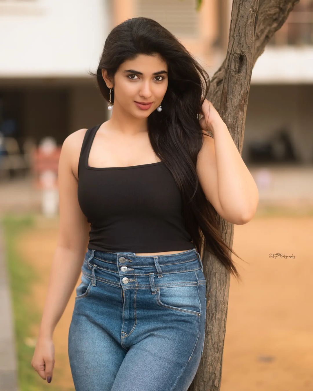 ప్రగ్యా నగ్రా పరువాల విందు.. కోలీవుడ్ బ్యూటీ కాక పుట్టించేస్తుందిగా ...