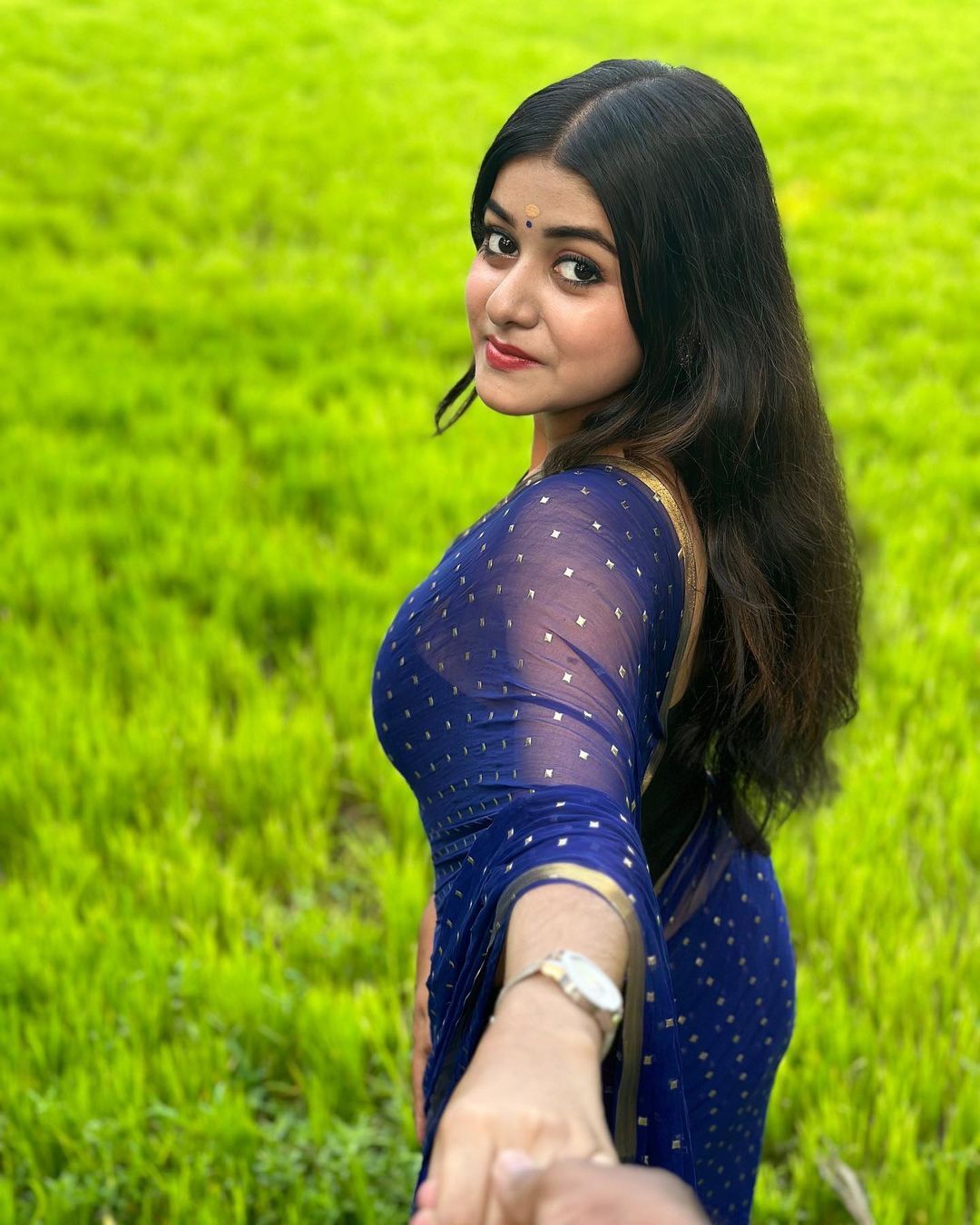 Actress Saniya Babu's Makeover in Black Bodycon Made Wow Among Fans | Saniya Babu: ബോഡികോണി ...