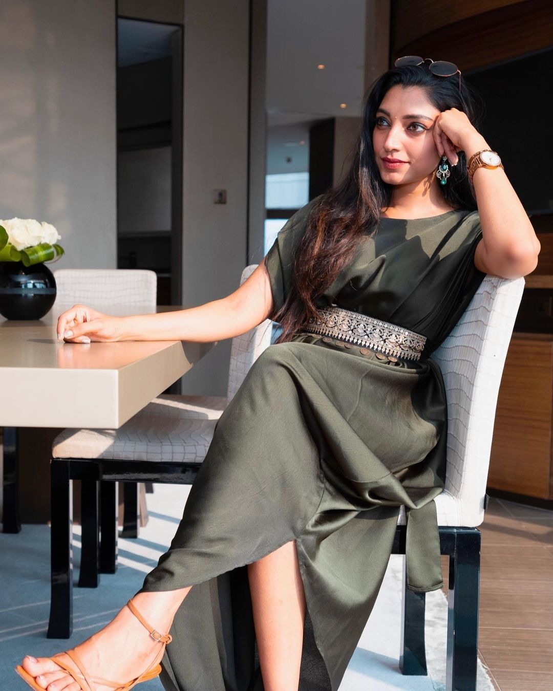 Bigg Boss Malayalam Fame Rithu Manthra Looks Stunning in Gym Suit, Made ...