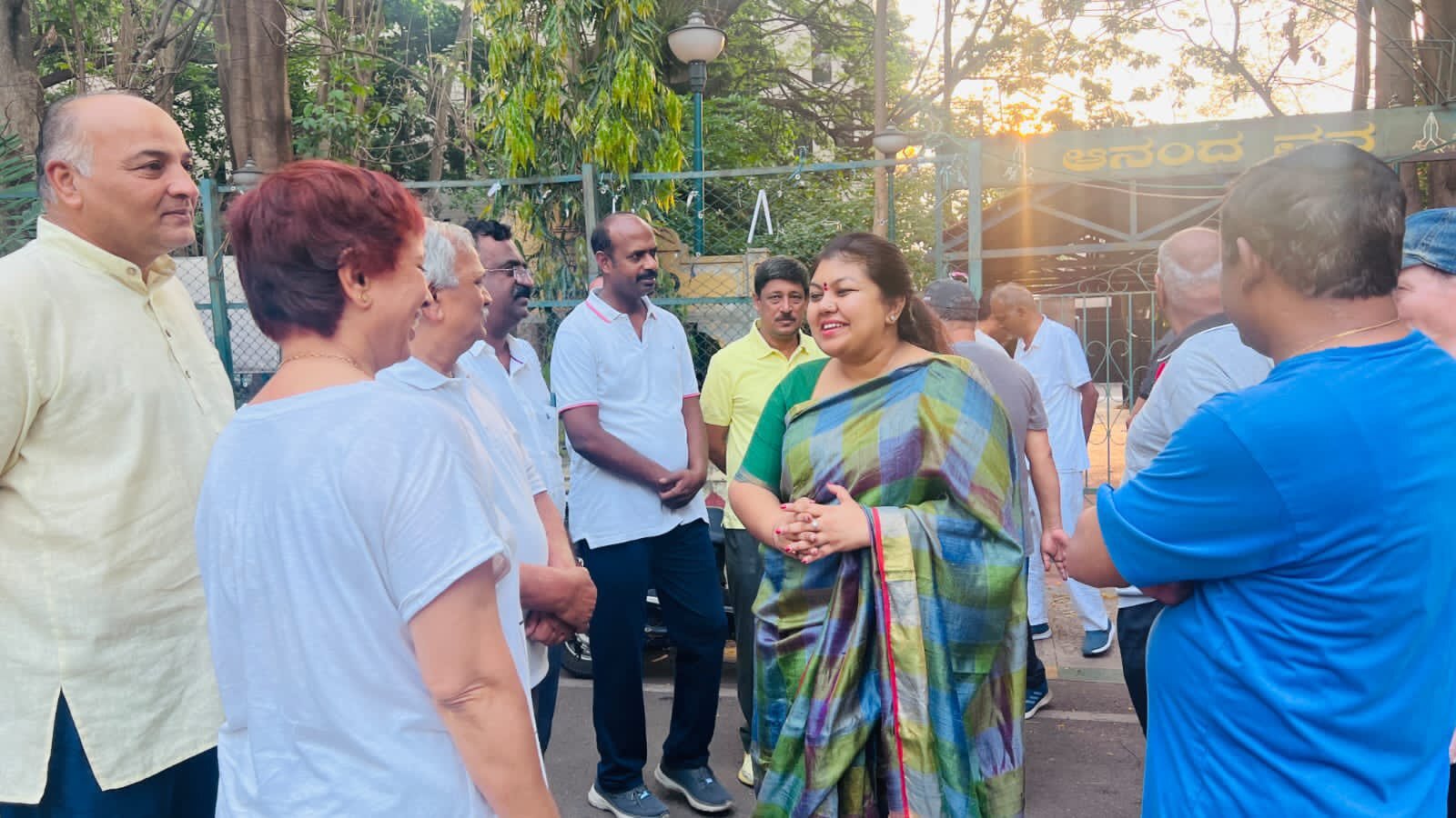 Karantaka Elections: ತಿರುಮಲ ದೇವಸ್ಥಾನದ ಅರ್ಚಕರನ್ನು ಮನೆಗೆ ಕರೆಸಿ ಆಶೀರ್ವಾದ ...