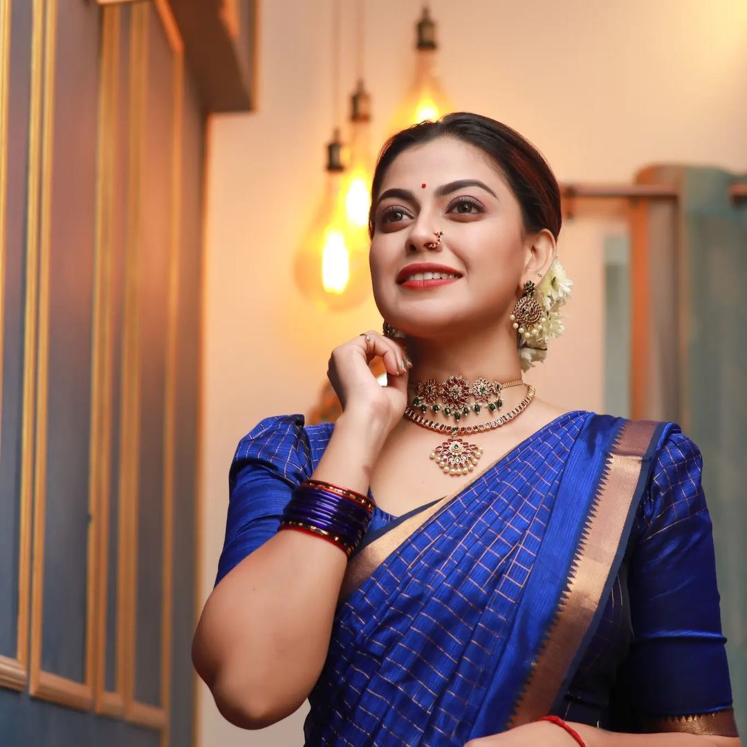 Mollywood Actress Anusree Latest Instagram Post Shows She is a Fitness ...