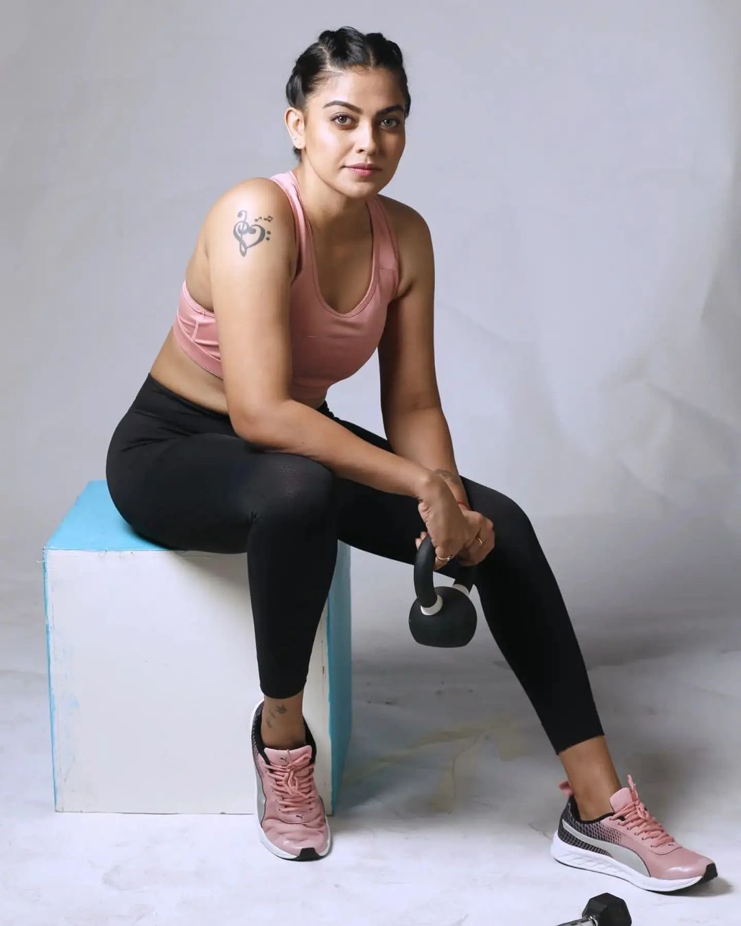 Mollywood Actress Anusree Latest Instagram Post Shows She is a Fitness ...