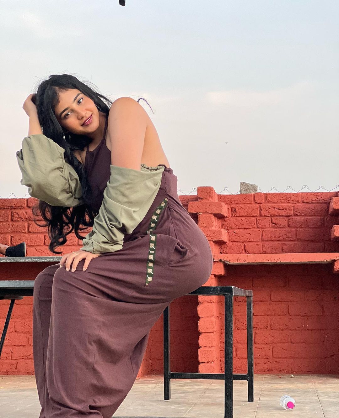 photos : புடவையில் சொக்கவைக்கும் அழகு.. நடிகை யாஷ்னாவின் கலக்கல் ...