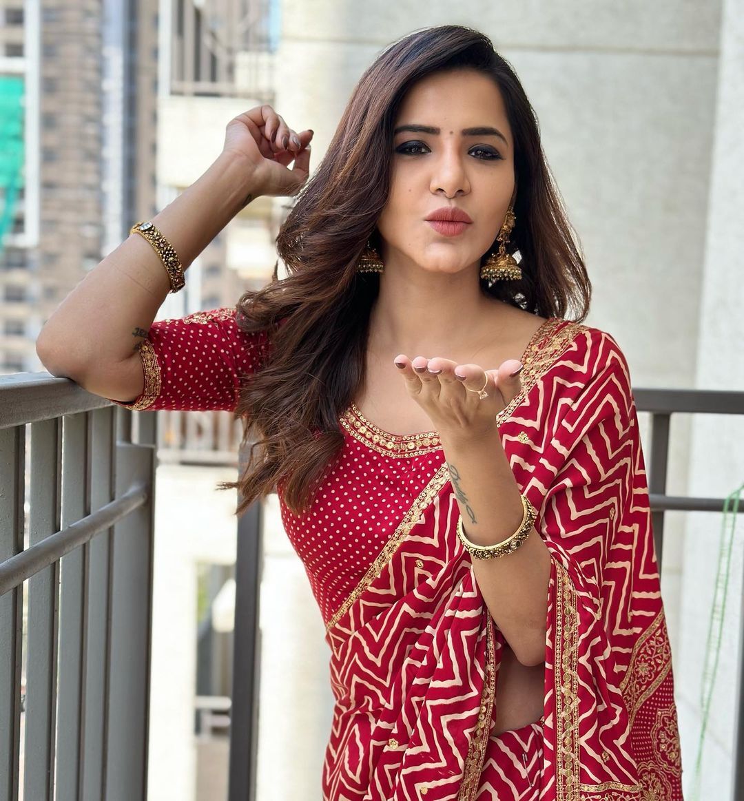 photos : அழகே பொறாமை கொள்ளும் பேரழகு.. நடிகை அஷு ரெட்டியின் ஸ்டன்னிங் ...