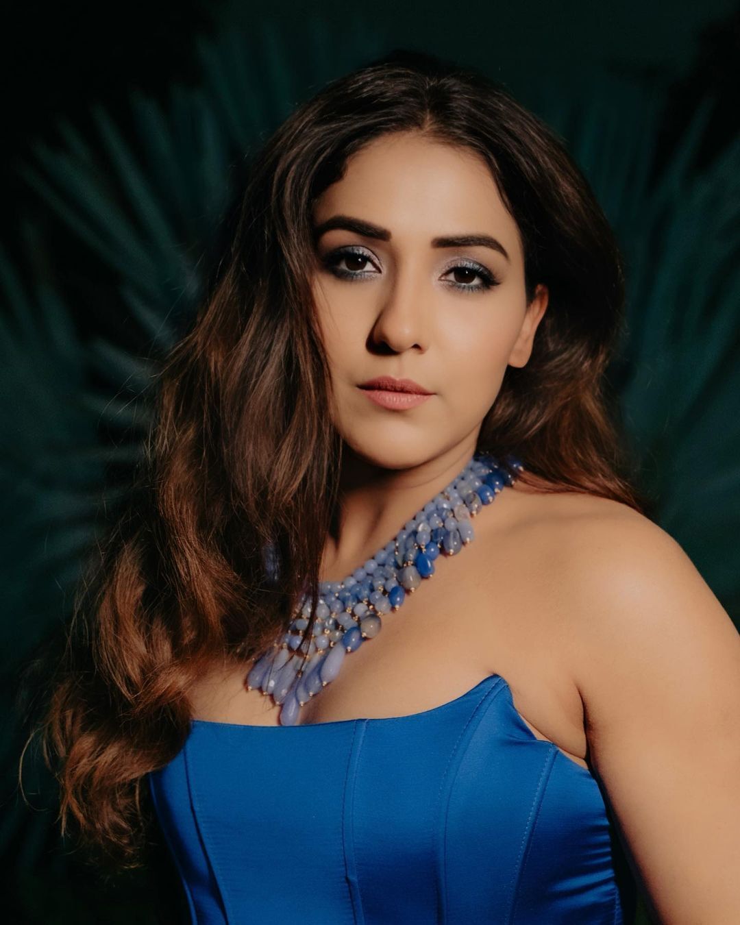 photos : ஜிகு ஜிகு உடையில் கவர்ந்திழுக்கும் உடையில் பாடகி நீத்தி மோகன்.. கலக்கலான லேட்டஸ்ட் ...