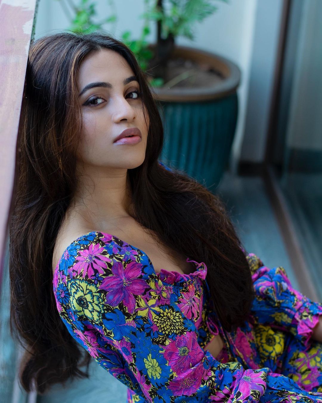 photos : எப்படி இருந்த நான் இப்படி ஆயிட்டேன்!.. வைரலாகும் பவானி ஸ்ரீயின் சிறு வயது புகைப்படம் ...