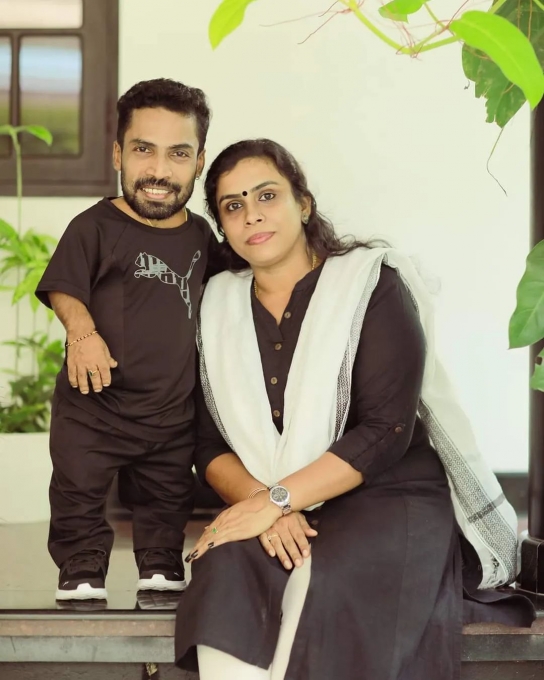 photos : டிஷ்யூம் அமிதாப் நியாபகம் இருக்கா?.. அவருக்கு இவ்வளவு பெரிய ...