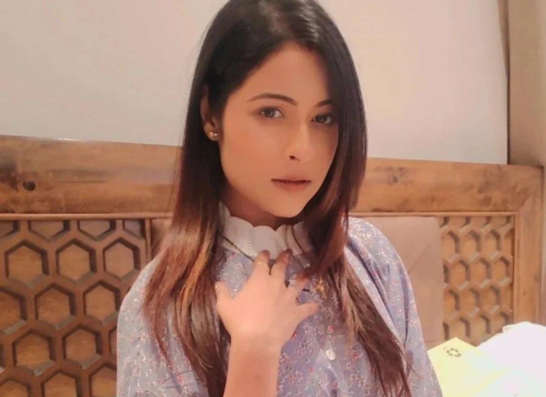 খোলা চুলে মোহময়ী অর্পিতা, মায়াবী হাসি দিয়ে মন কাড়ছেন ফ্যানেদের | See television actress ...