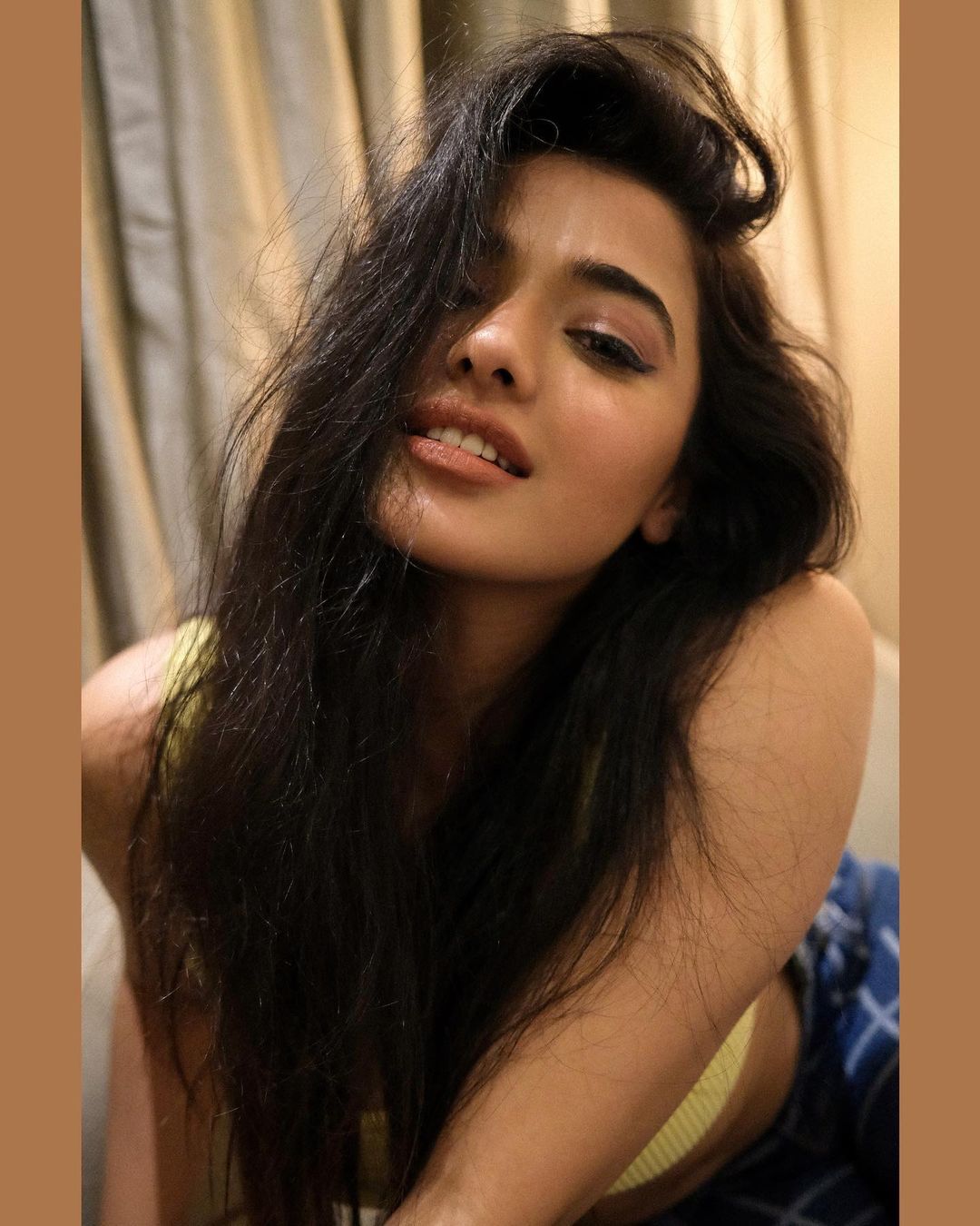 మత్తెక్కించే అందాలతో మాయ చేస్తున్న కేతిక శర్మ | stunning beauty show of ...