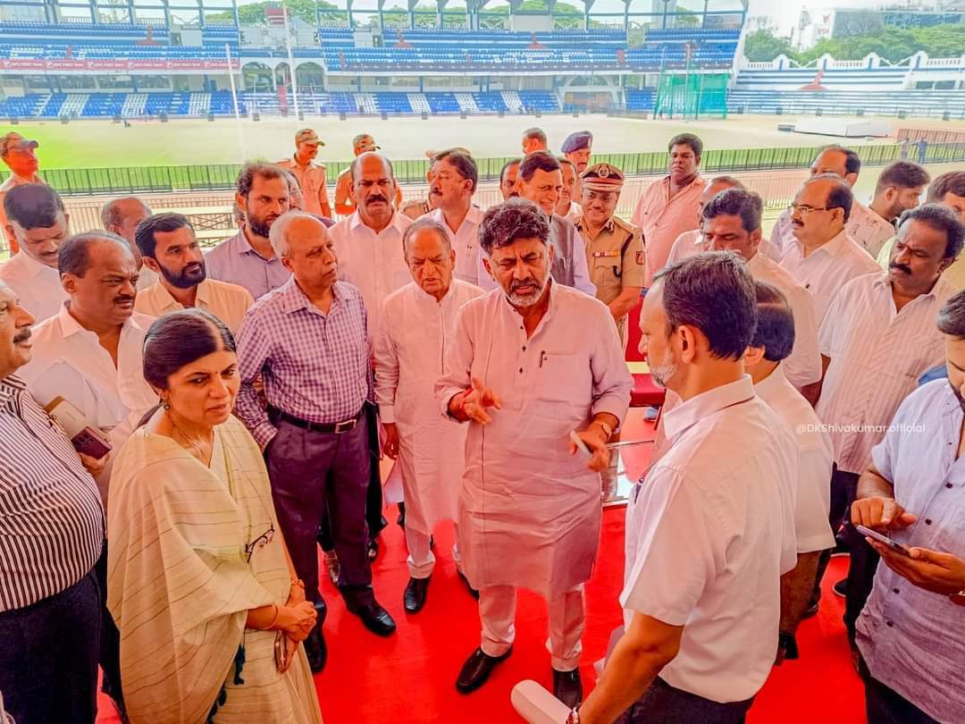 ನಾಳೆ ಉಪ ಮುಖ್ಯಮಂತ್ರಿಯಾಗಿ ಪ್ರಮಾಣ ವಚನ ಸ್ವೀಕಾರ ಸಮಾರಂಭ ಹಿನ್ನೆಲೆಯಲ್ಲಿ ...